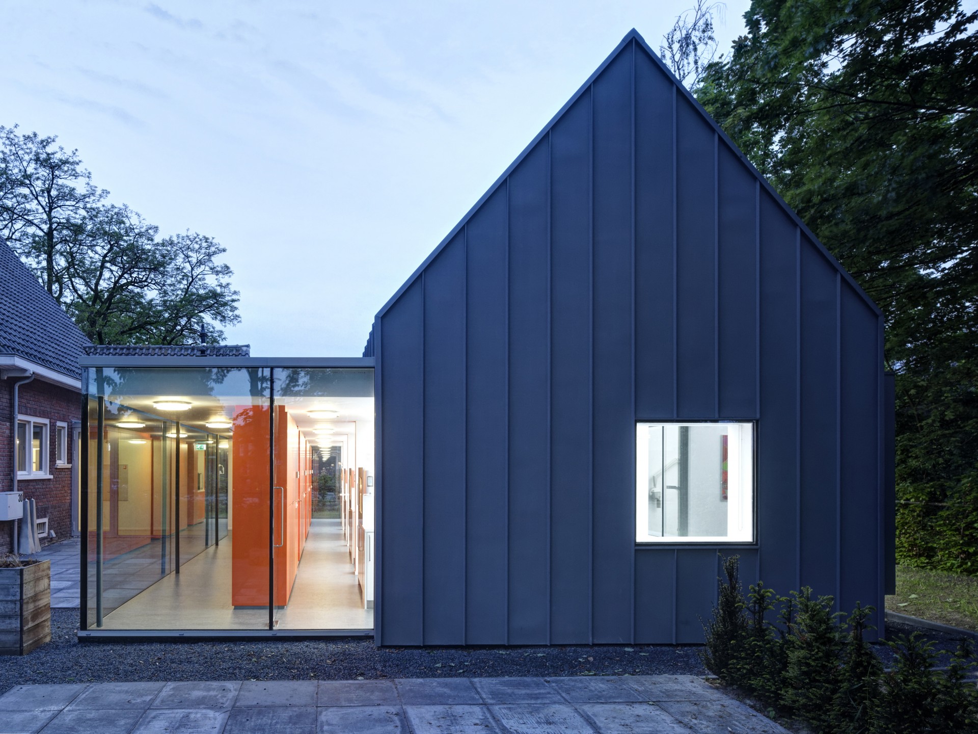 Dentist with a view - Shift